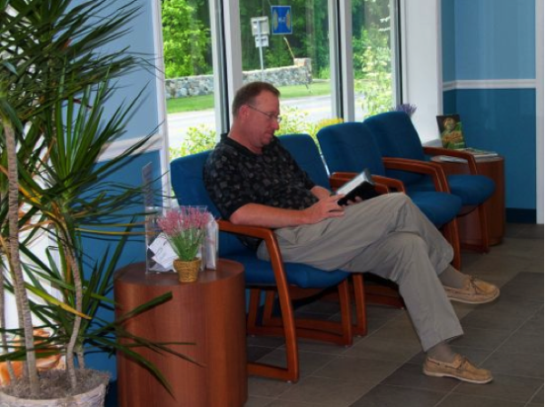 Article: Customer Waiting Area - 7 Tips to Make it More Comfortable